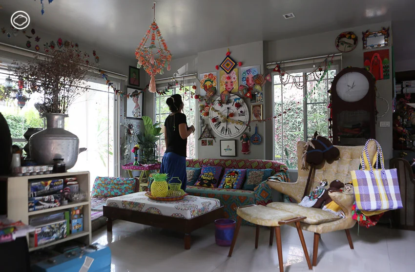 บ้านของนักเขียน นักเดินทาง พัทริกา ลิปตพัลลภ ที่สีสันในบ้านทั้งหมดมาจาก ...