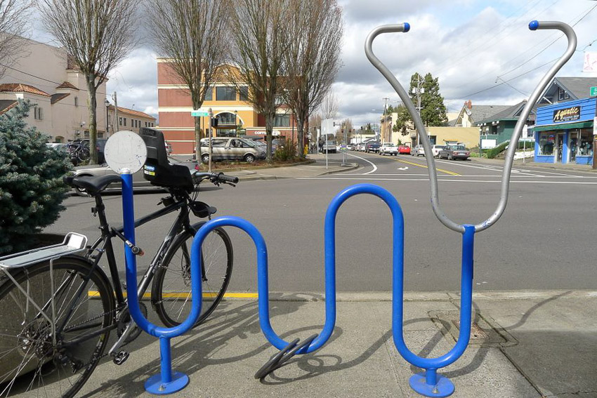 อดีตเด็กจักรยานหาย ผู้เปลี่ยนพอร์ตแลนด์ให้มีที่จอดจักรยานแฟนซีสุดใน ...