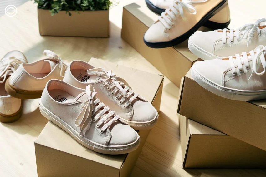 Maddy Hopper รองเท้าผ้าใบที่เป็นมิตรกับสิ่งแวดล้อม ตั้งแต่ถุงไปรษณีย์ ...