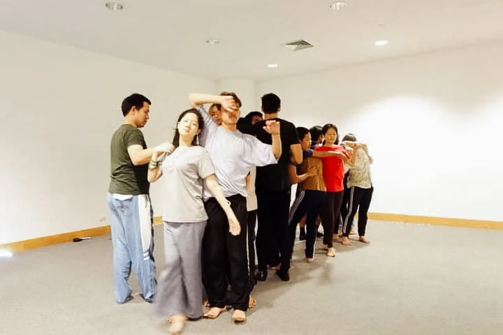 Contact Dance เต้นคนเดียวตามใจไร้แบบแผน เพื่อผ่อนคลายจิตใจและเพิ่มสมาธิ