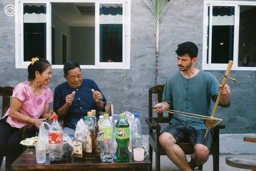 กาล อาร์พาลี หนุ่มอิสราเอลผู้ตกหลุมรักเชียงใหม่จนอู้กำเมือง สักขาลาย ...