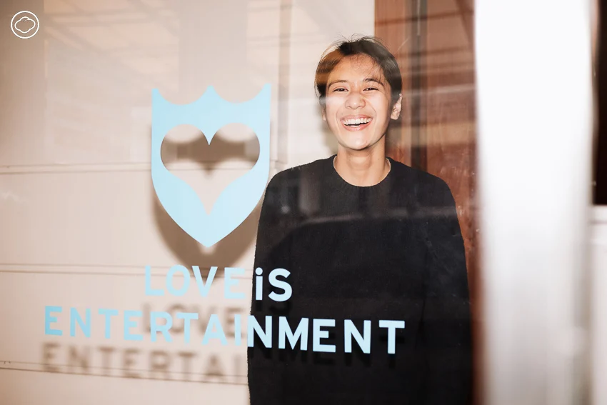 เพศ ตัวตน และบทเพลงของ sarah salola นักดนตรีที่จริงใจกับความฝันตัวเองเสมอมา