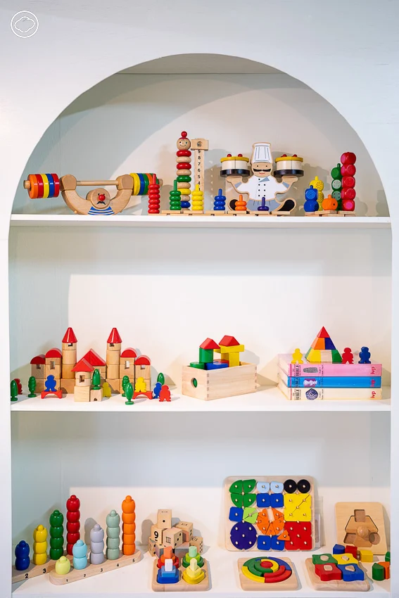 Blue Ribbon Toys ทายาทนักประดิษฐ์ของเล่นไม้ สร้างโลกที่ผู้ใหญ่และเด็ก ...