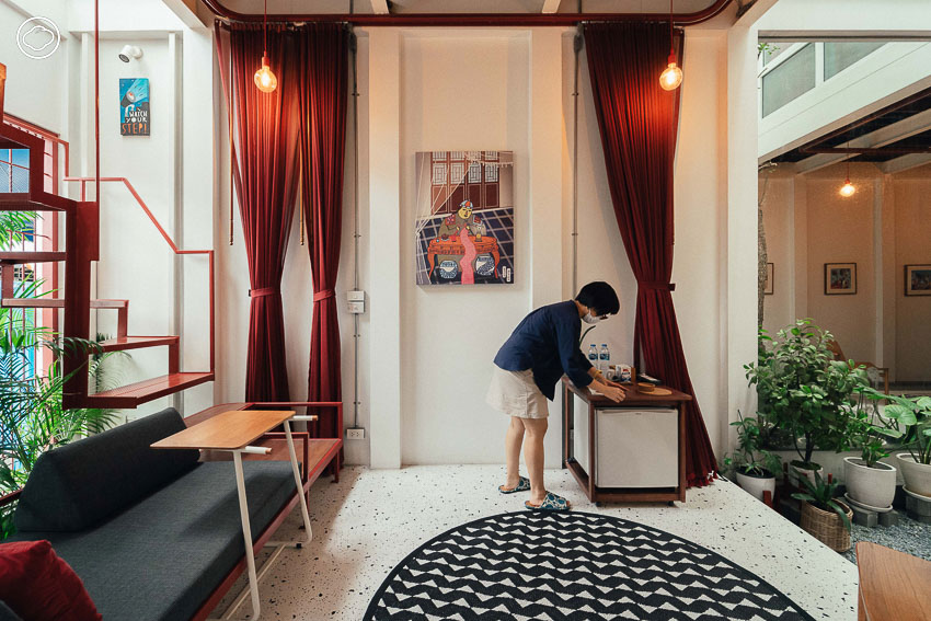 Yoom Up : Airbnb สไตล์บ้านไทยโมเดิร์น ใต้ถุน 3 หลัง ภายใน 1 คูหา ย่านสามเสน-เทเวศร์