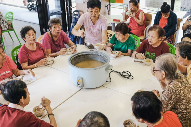 Share a Pot โปรเจกต์ดูแลกายใจผู้สูงวัยโดดเดี่ยวในสิงคโปร์ด้วยการกินซุป ...