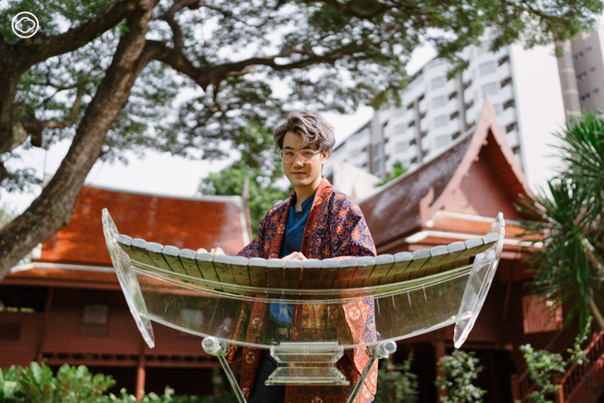 ตีระนาดใสไฟกะพริบแบบ Fino the Ranad ยูทูบเบอร์ผู้ประกาศให้โลกรู้ว่าดนตรีไทยก็ป๊อปได้