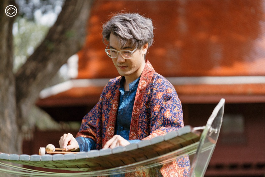 ตีระนาดใสไฟกะพริบแบบ Fino the Ranad ยูทูบเบอร์ผู้ประกาศให้โลกรู้ว่า ...