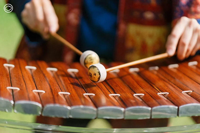 ตีระนาดใสไฟกะพริบแบบ Fino the Ranad ยูทูบเบอร์ผู้ประกาศให้โลกรู้ว่า ...