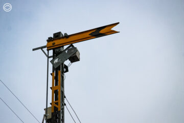 สัญญาณหางปลา เสาสูงมีแขน เครื่องมือบอกสถานะและควบคุมให้รถไฟทุกขบวนเดินทางปลอดภัย