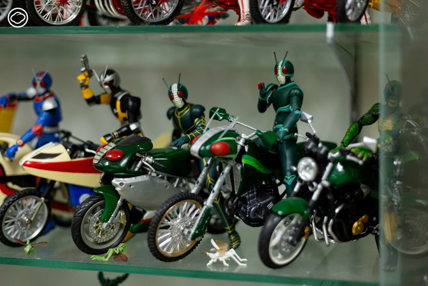 พิเชฐ เดชครุฑ นักสะสมเข็มขัดไอ้มดแดง ฟิกเกอร์ และทุกอย่างของ Masked ...