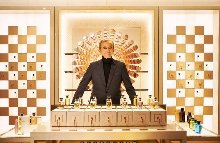 มหากาพย์หักเหลี่ยมโหดของ LVMH หนึ่งในดีลซื้อกิจการธุรกิจครอบครัวที่ดัง ...