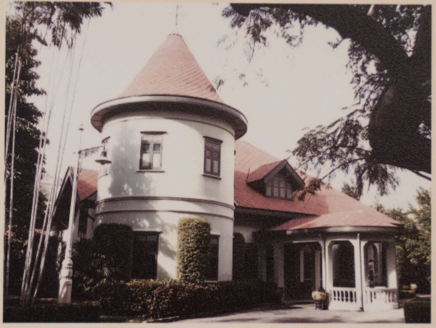 สำรวจพระตำหนักใหญ่ วังสระปทุม ที่ประทับสไตล์นีโอคลาสสิกของพระอัยยิกาใน ...