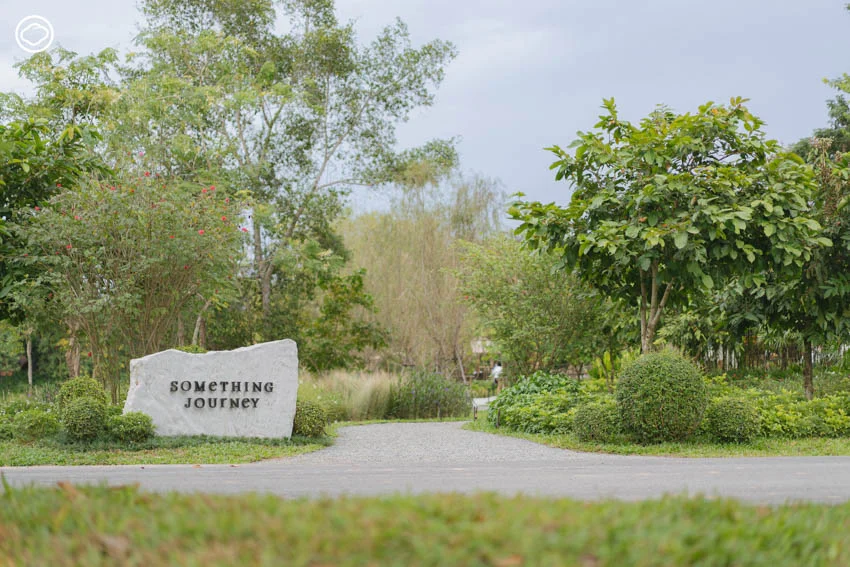 Something Journey คาเฟ่ Universal Design ริมบึงใหญ่ที่เป็นเหมือน ...