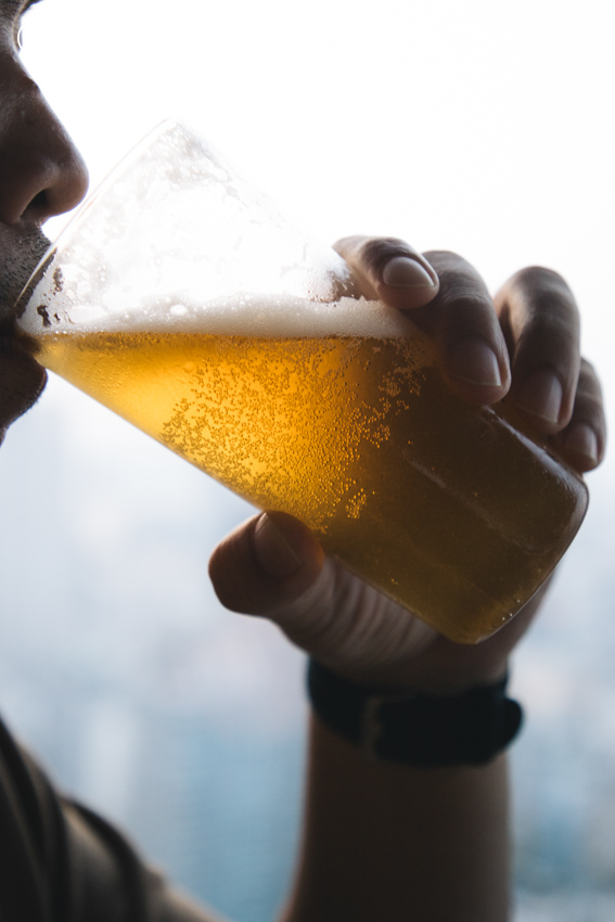 กินมื้อสาย ชิมเมนูอิซากายะแบบคราฟต์ ชมวิวเมืองตั้งแต่เช้า-ค่ำที่ 手 qraft. Empire Tower สาทร