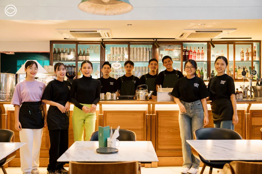 Rangoon Tea House Bangkok ร้านอาหารพม่าที่ชวนเฉลิมฉลองวัฒนธรรมพม่าในโรง ...