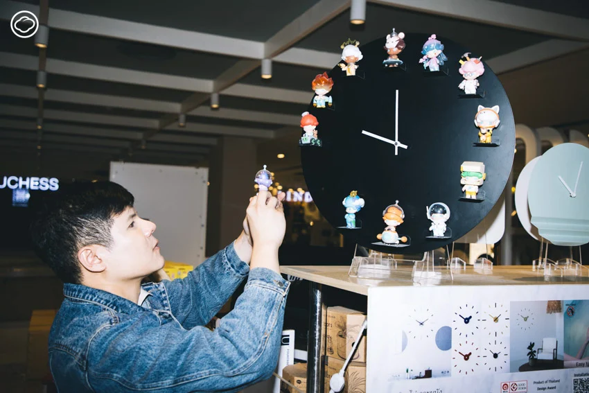 MOREOVER ของแต่งบ้านแบรนด์ไทยที่อยู่รอดได้ด้วยกระดานบอร์ดเหล็ก หิ้งพระ ...