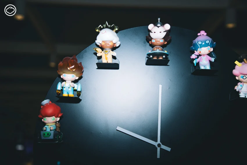 MOREOVER ของแต่งบ้านแบรนด์ไทยที่อยู่รอดได้ด้วยกระดานบอร์ดเหล็ก หิ้งพระ ...