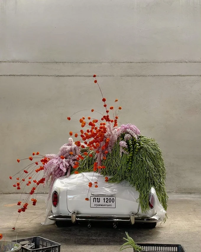 PHKA สตูดิโอสร้างชีวิตให้พื้นที่-ผู้คนผ่านการจัดวางดอกไม้กับการขยายสาขา ...